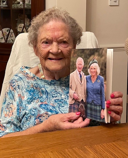 99-year-old Norfolk woman becomes oldest patient to receive a corneal ...