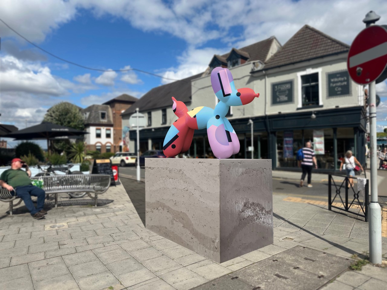 Fibreglass balloon dog becomes Old Town’s first piece of public art