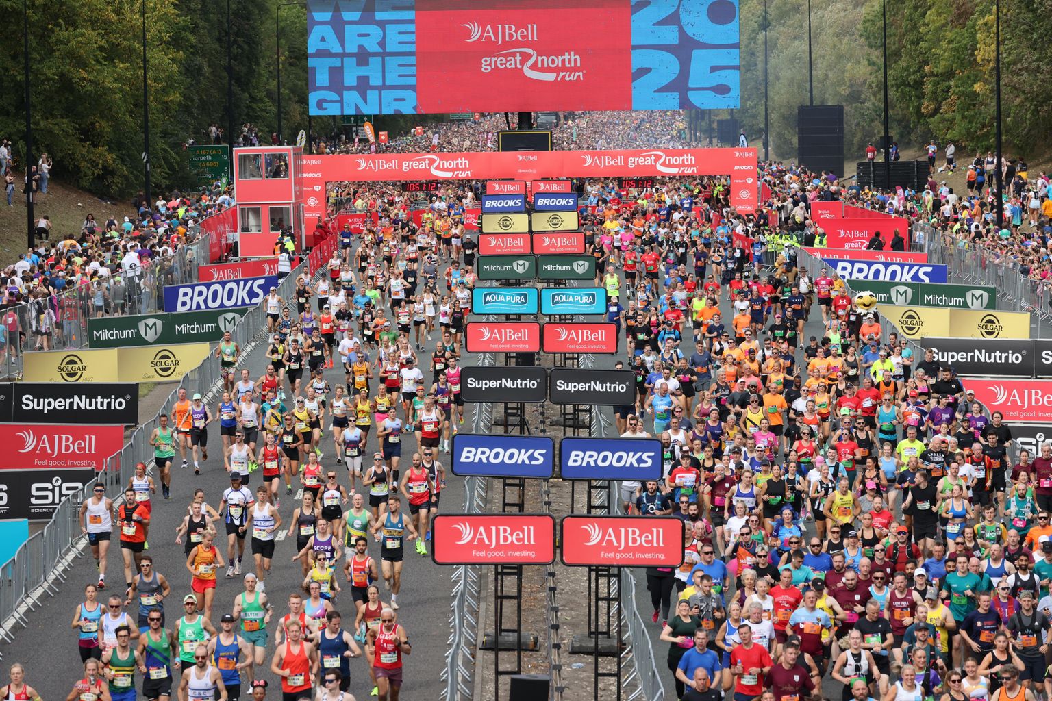60,000 runners take on the Great North Run