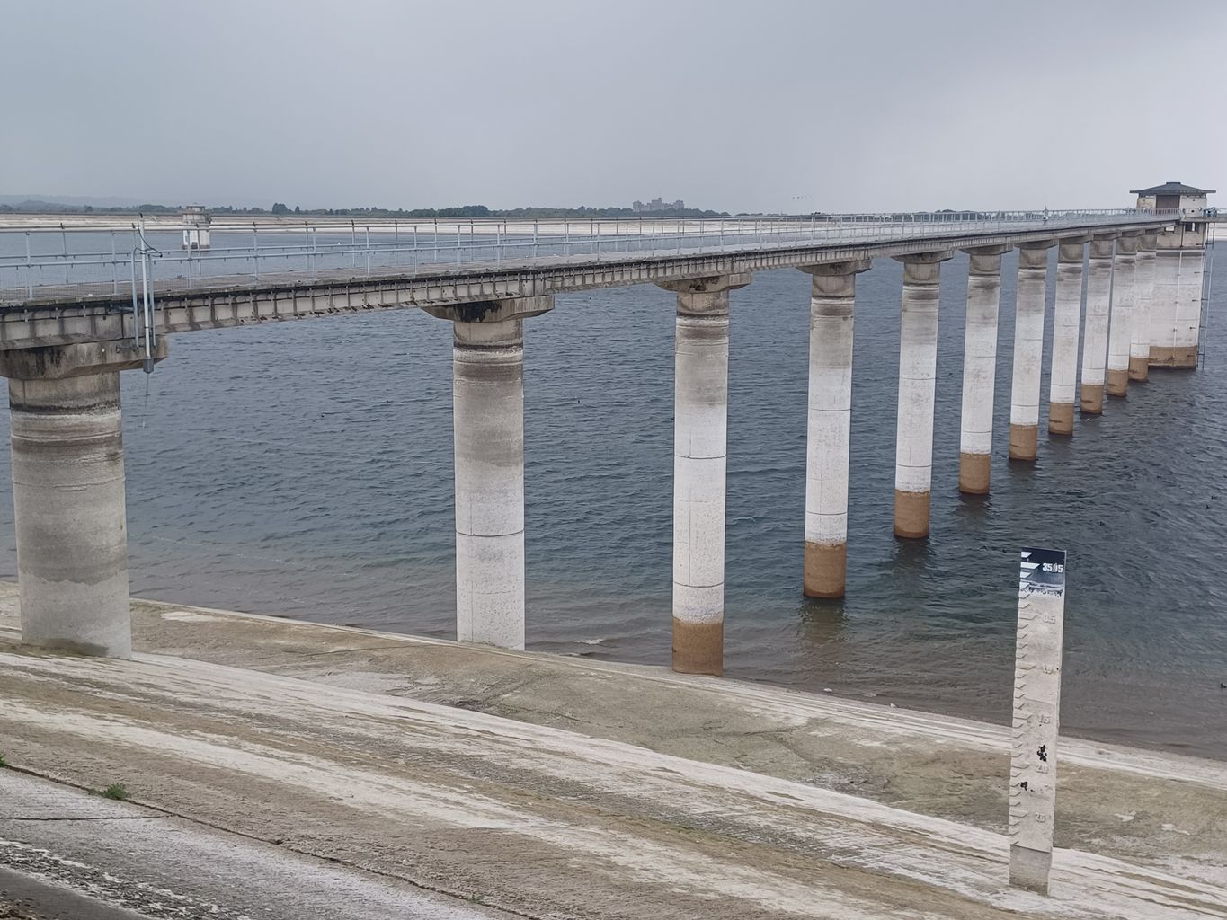 Thames Water: hosepipe bans remain in force