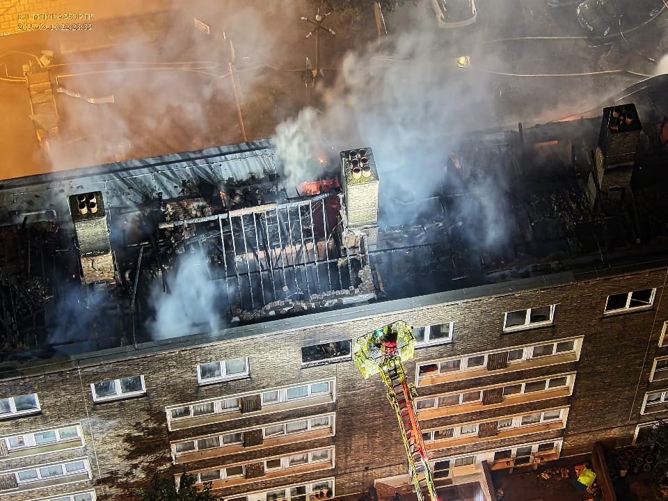 Huge fire causes significant damage at southwest London flats