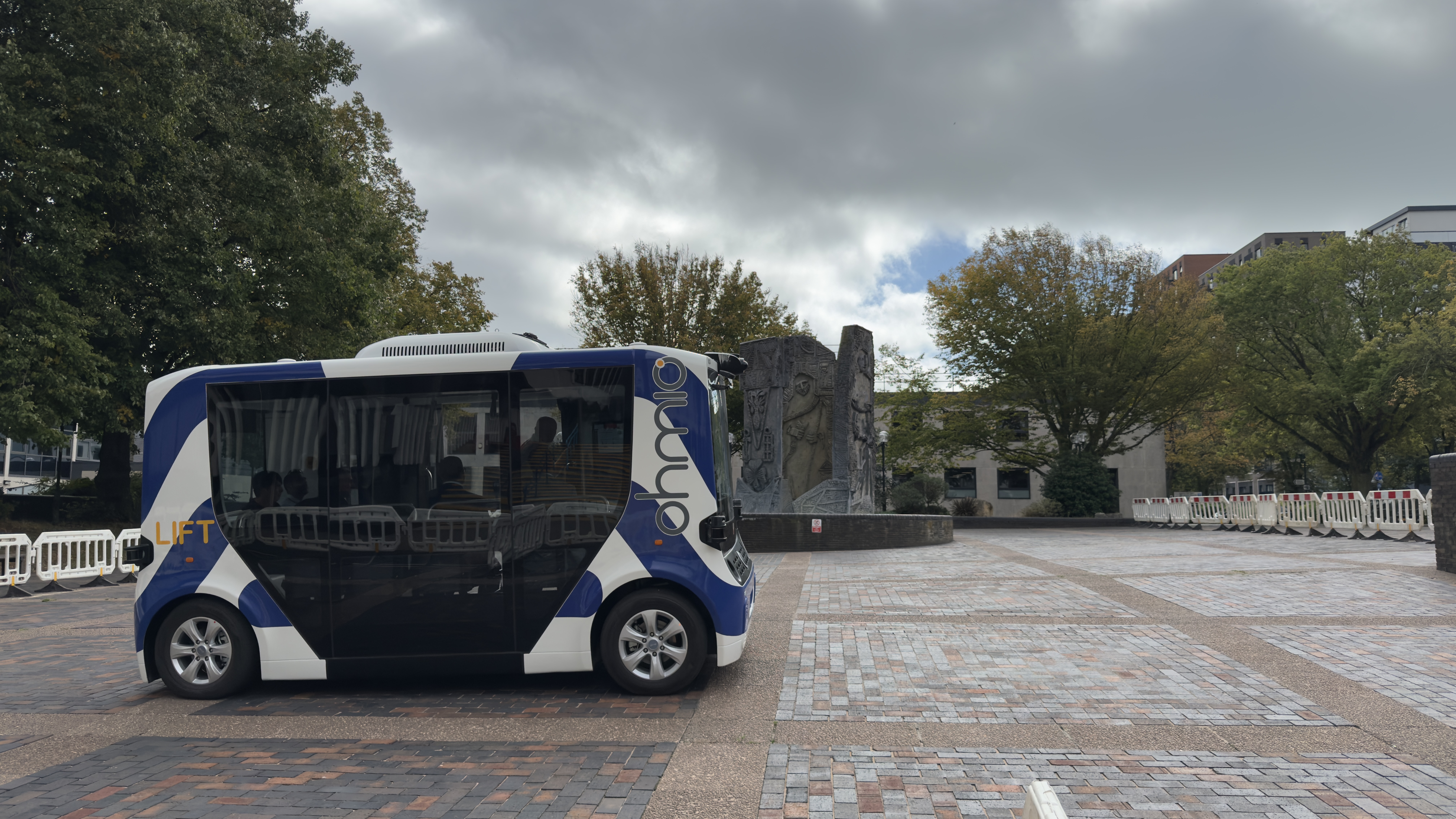 Autonomous shuttle bus showcased at the Southend Civic Centre | News ...
