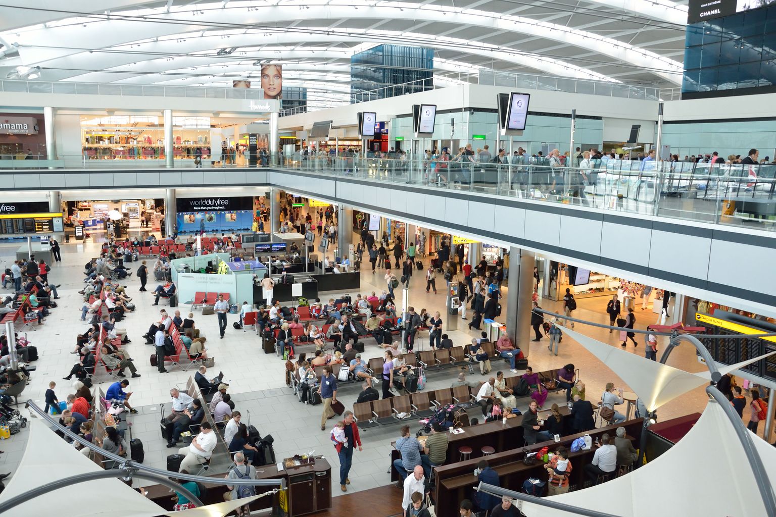 Man arrested in Sussex for airport cyber attack | News - Hits Radio 90s