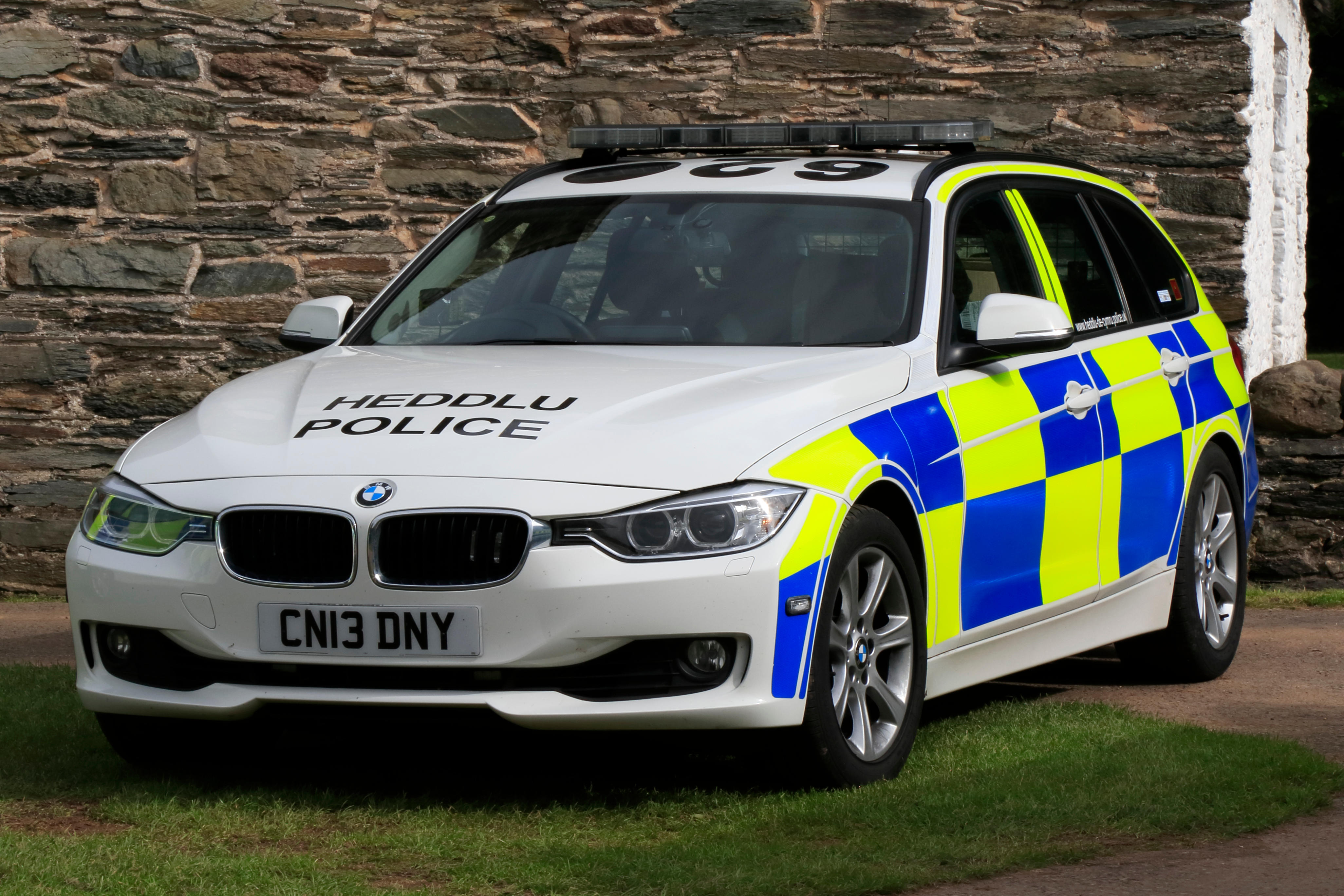 Investigation launched after car collides with pedestrians in Cardiff