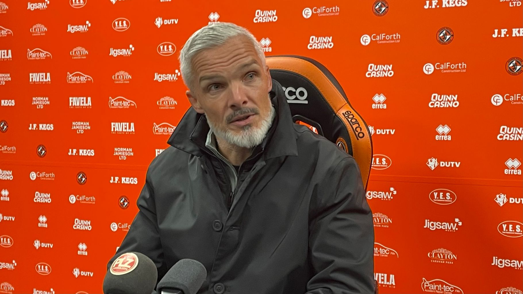 Jim Goodwin not happy with Dundee United 1st half performance.