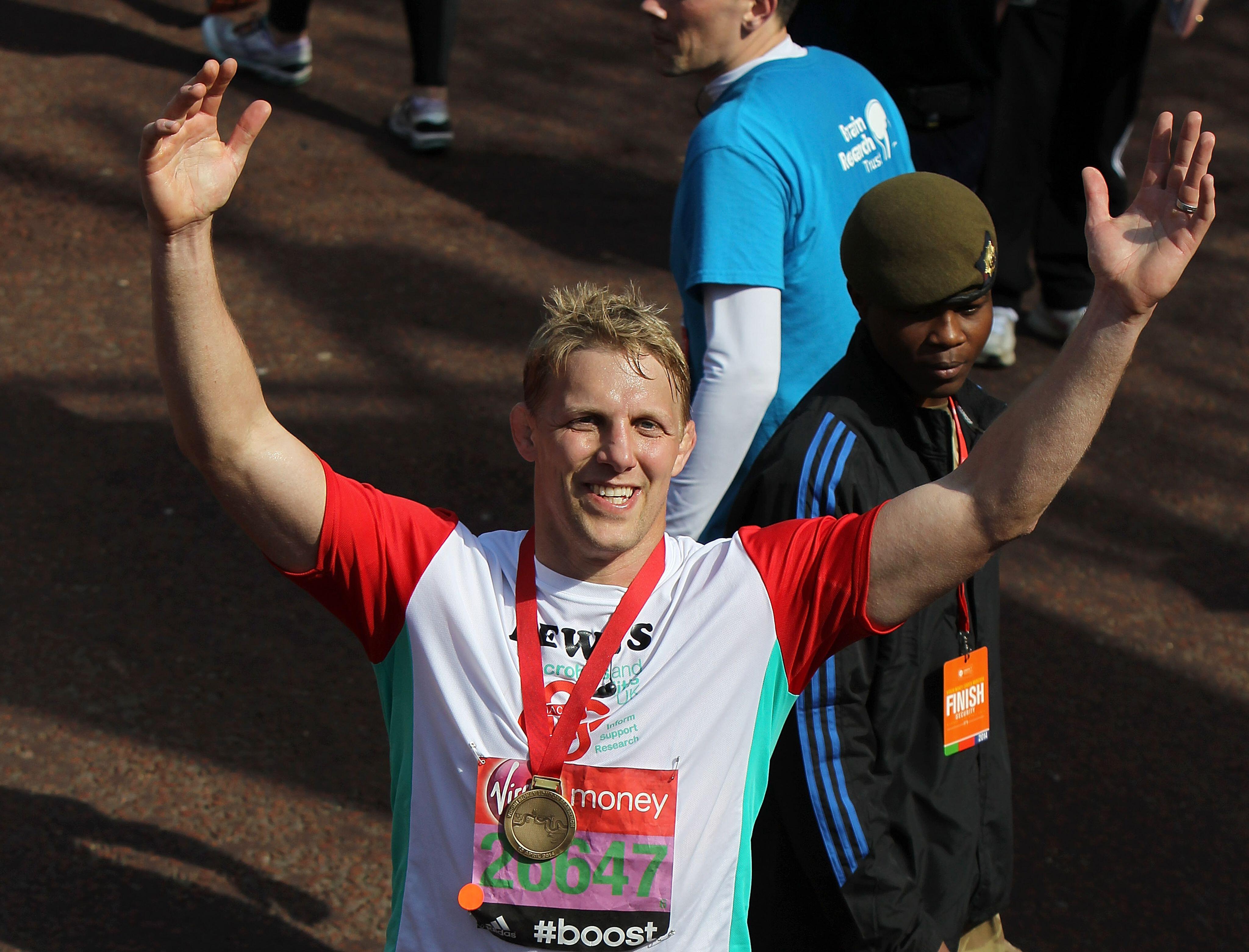 Bath Rugby pay tribute to former star Lewis Moody after MND diagnosis ...