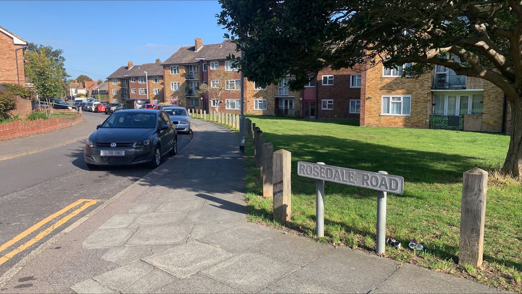 Teenage boy arrested after bomb disposal team called to Margate