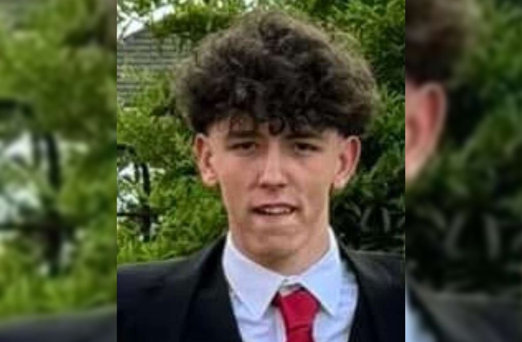 Teenagers sentenced for roles in fatal stabbing outside Bedford bus ...