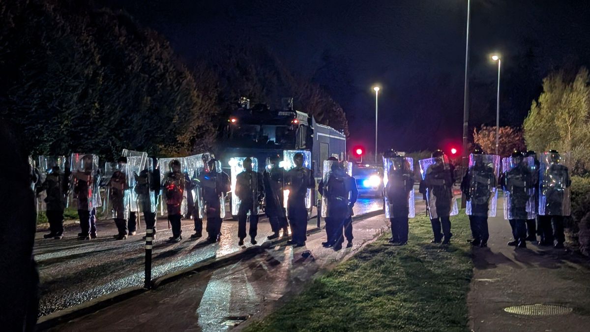 Arrests after trouble outside Dublin hotel housing asylum seekers