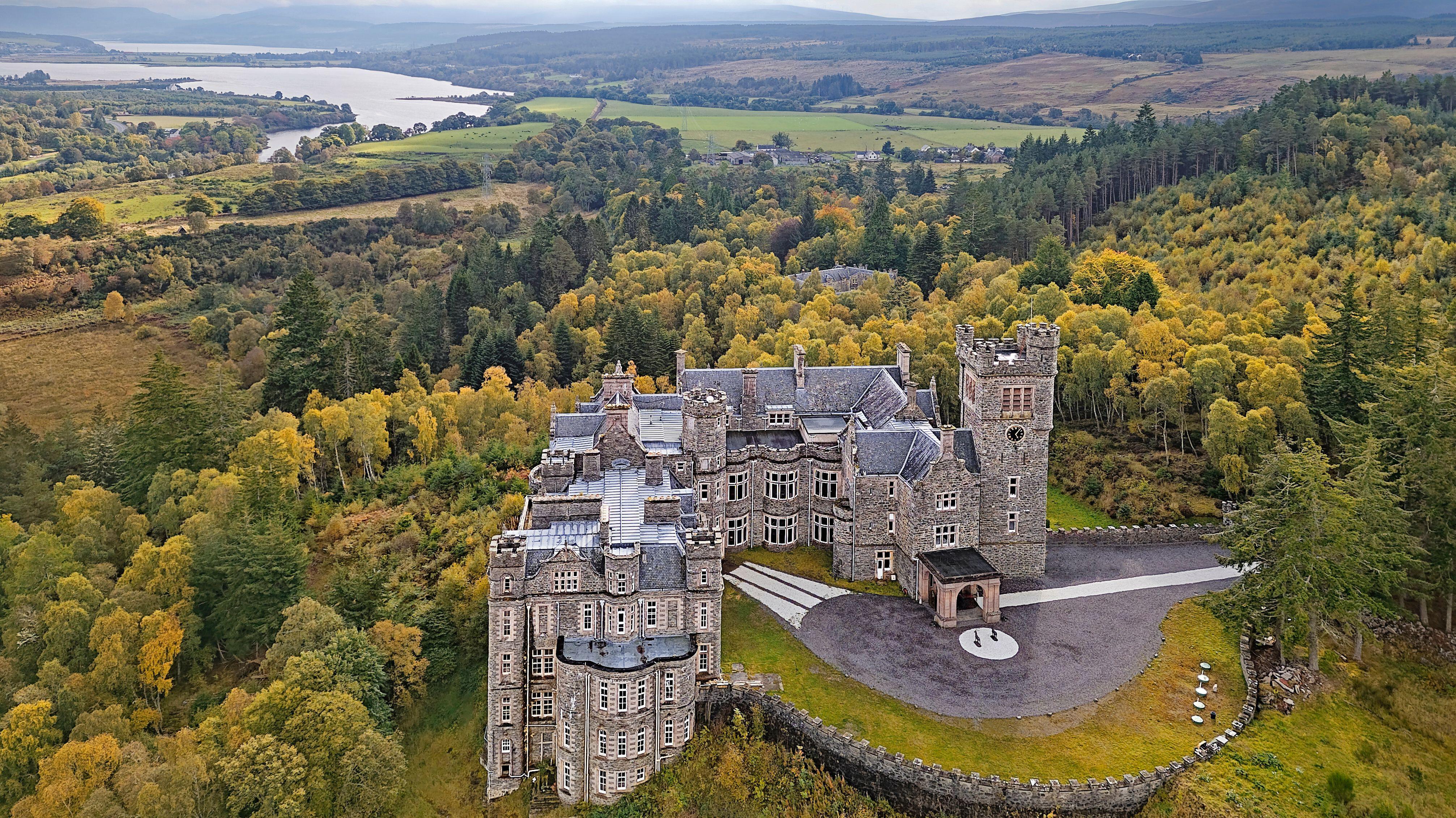 Castle owner defends inviting Prince Andrew to live at Highland ...