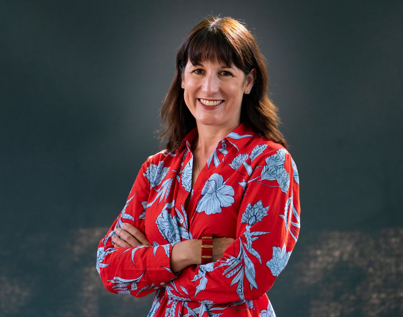 Starmer clears Reeves over 'inadvertent' failure to obtain rental ...