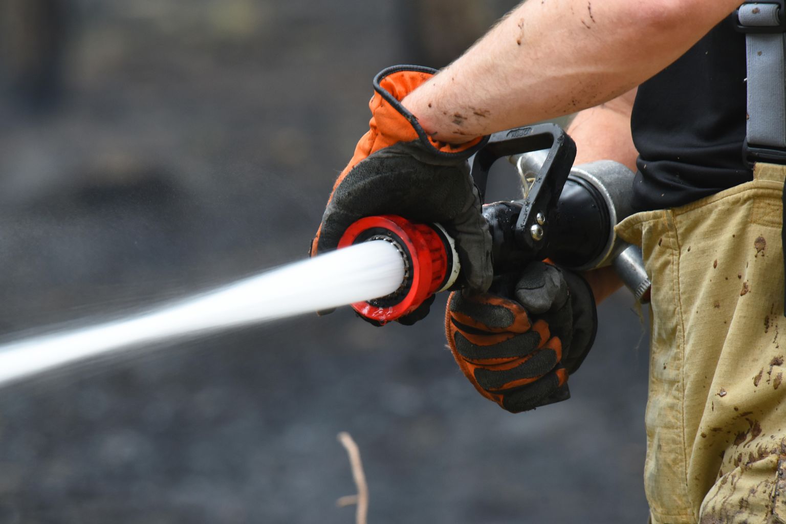 Large muck heap fire in Ixworth