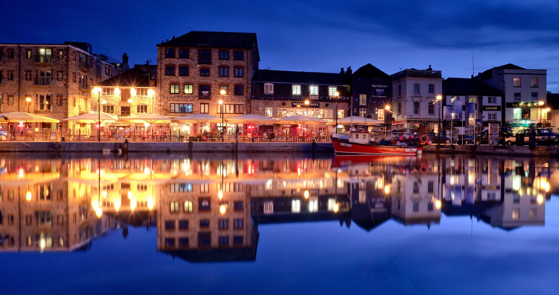 Barbican Christmas lights being switched on tonight | News - Hits Radio ...