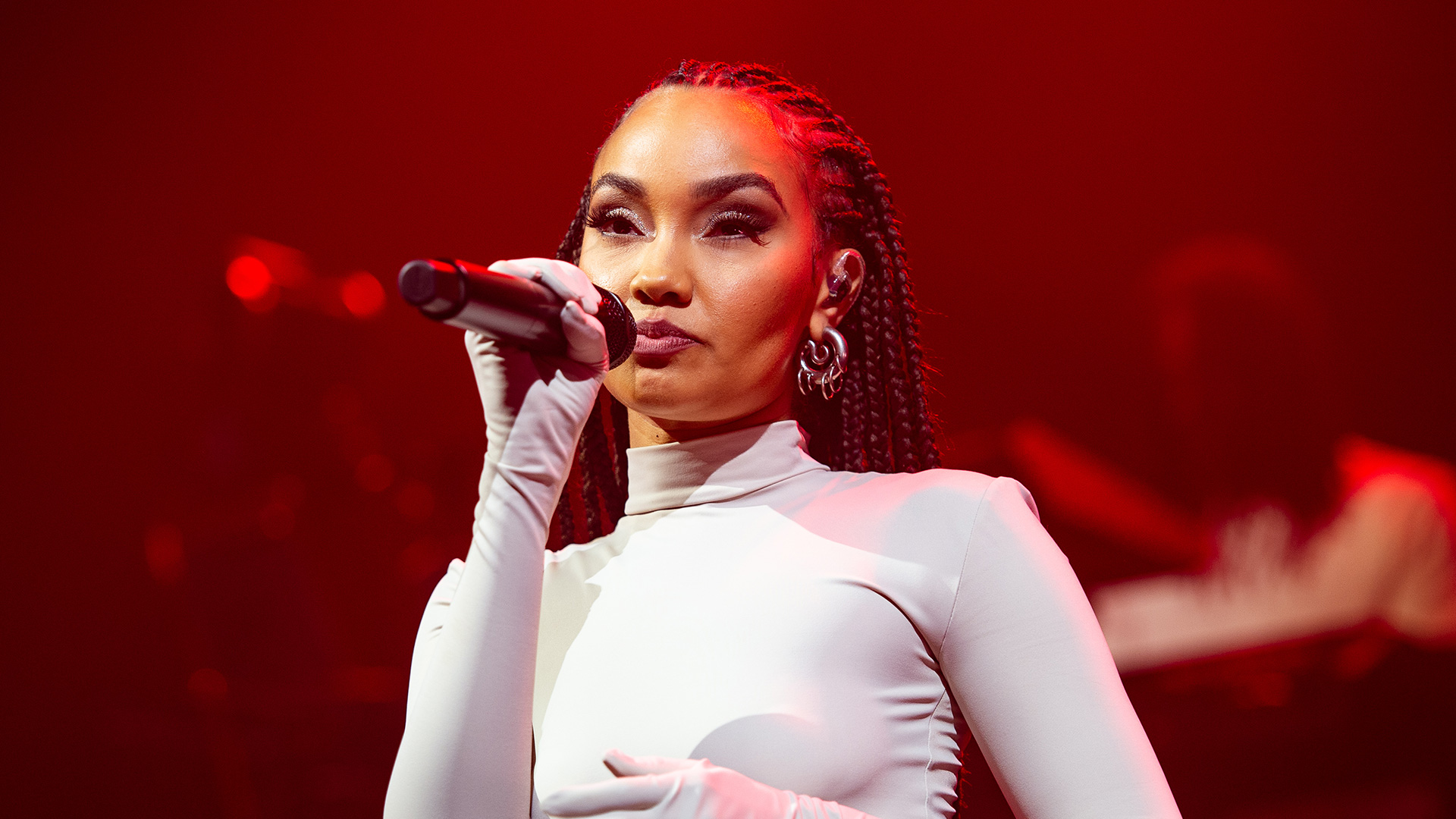 Leigh-Anne releases new single 'Friends' with the music video