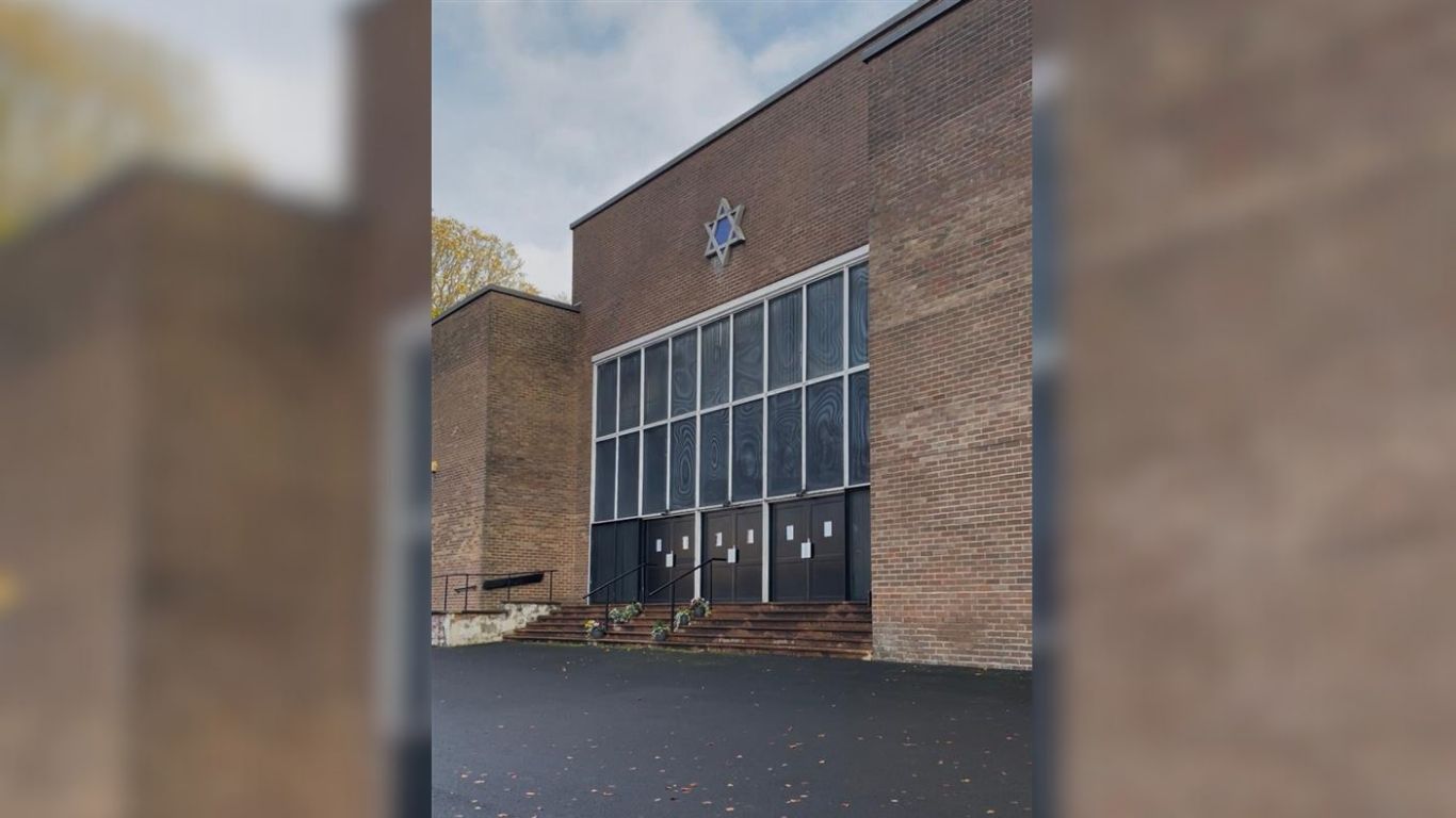 INSIDE THE SYNAGOGUE: A day of terror