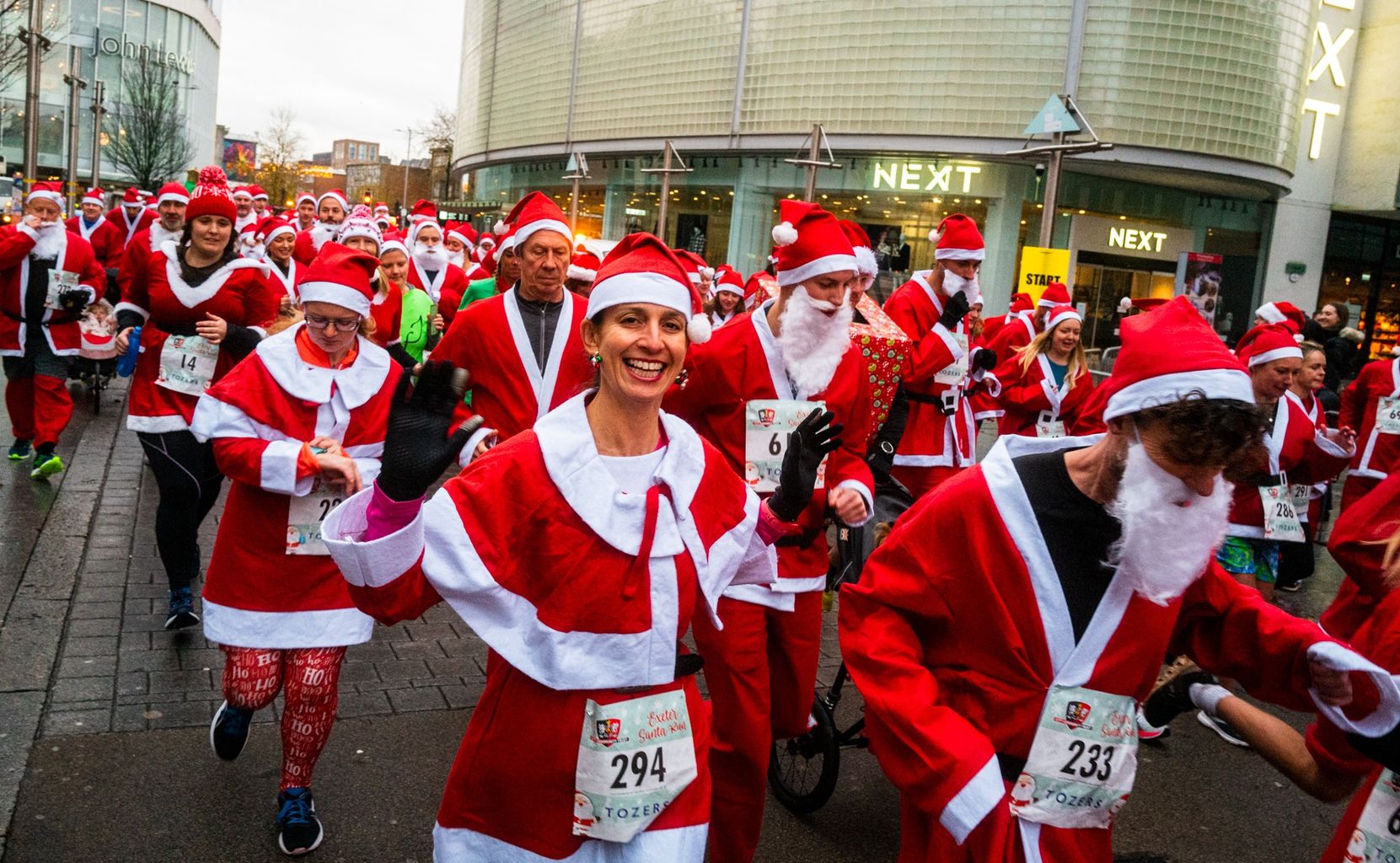 Exeter and Plymouth host 'rival' Santa fun runs on the same morning ...