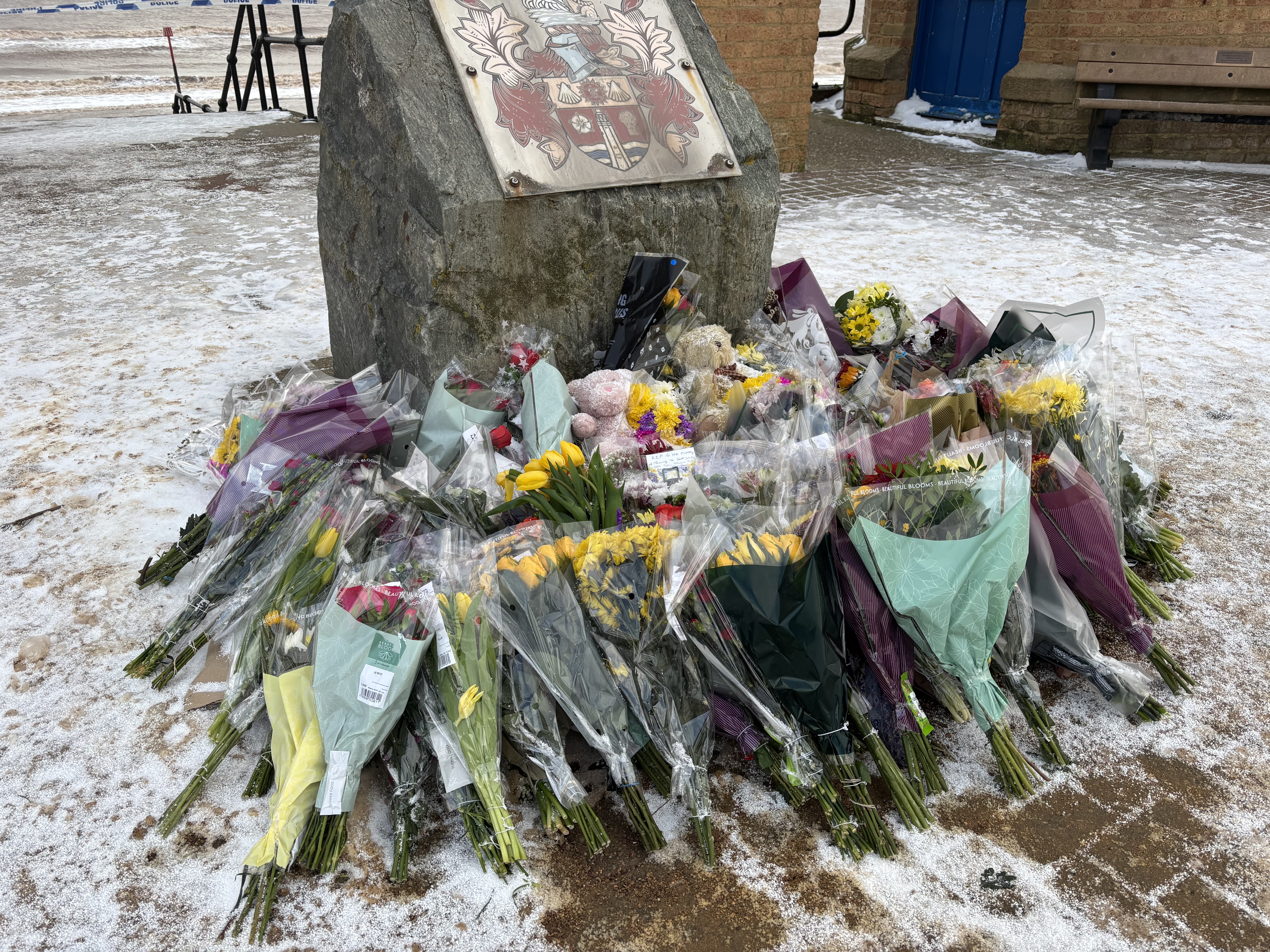 Tributes paid at Withernsea as search continues for teen | News - MFR