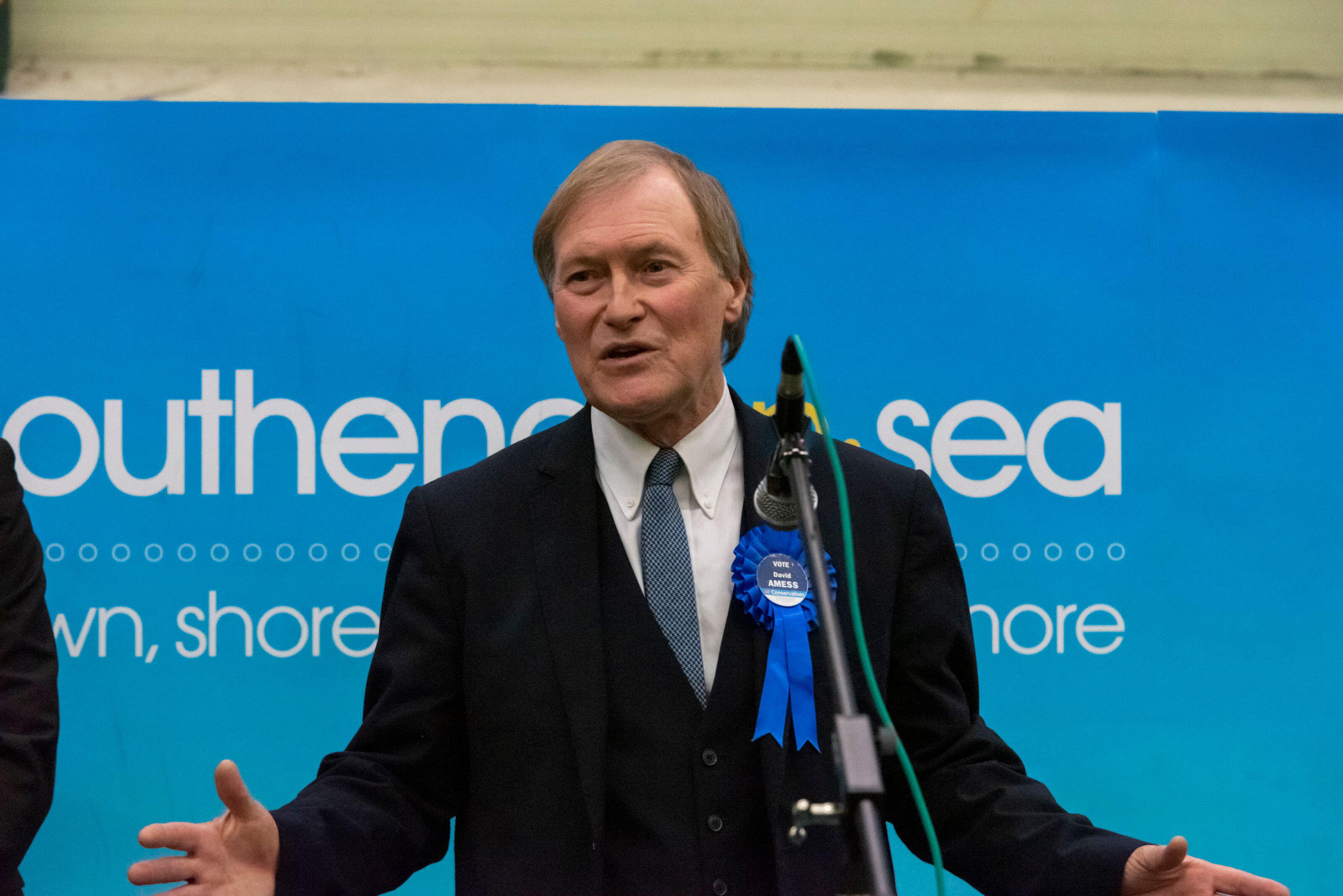 Murdered MP's family to meet Home Secretary to push for 'answers ...