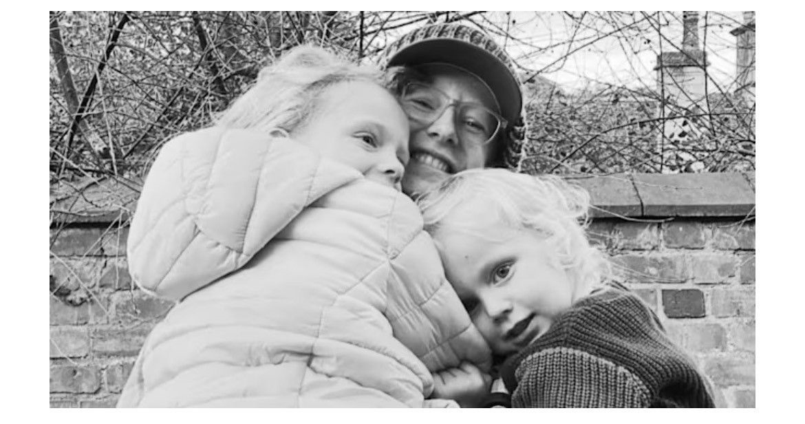 Mother and two children killed in Stroud Boxing Day blaze died from ...