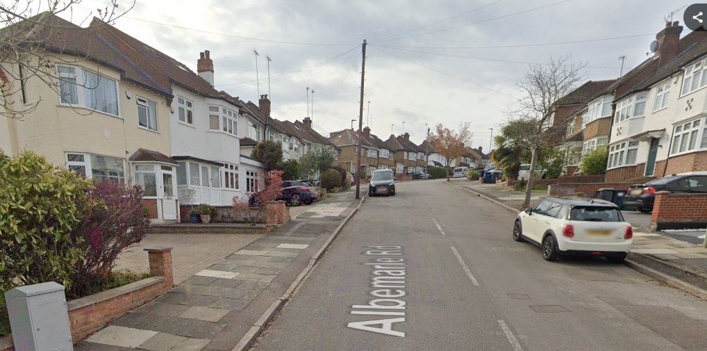 Two pensioners die in house fire in Barnet | News - Greatest Hits Radio 70s