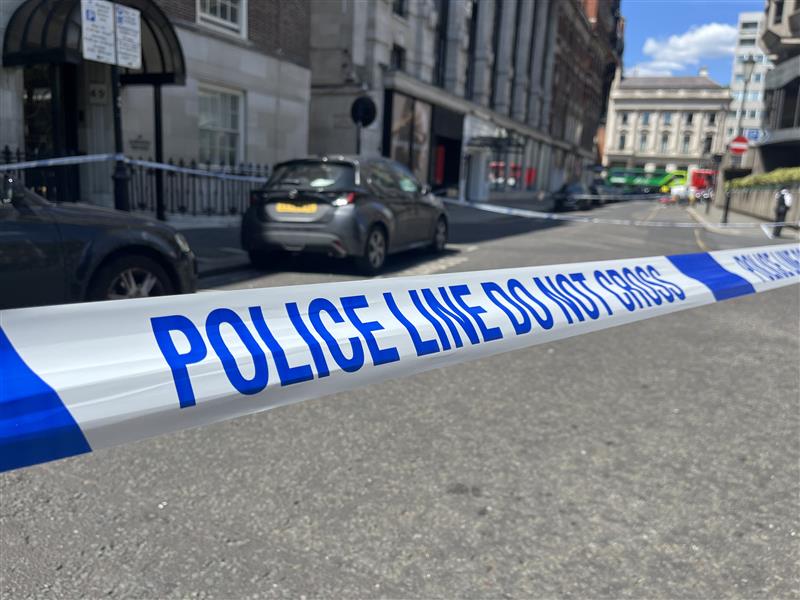 Machetes used in Knightsbridge watch robbery | News - Hits Radio (London)