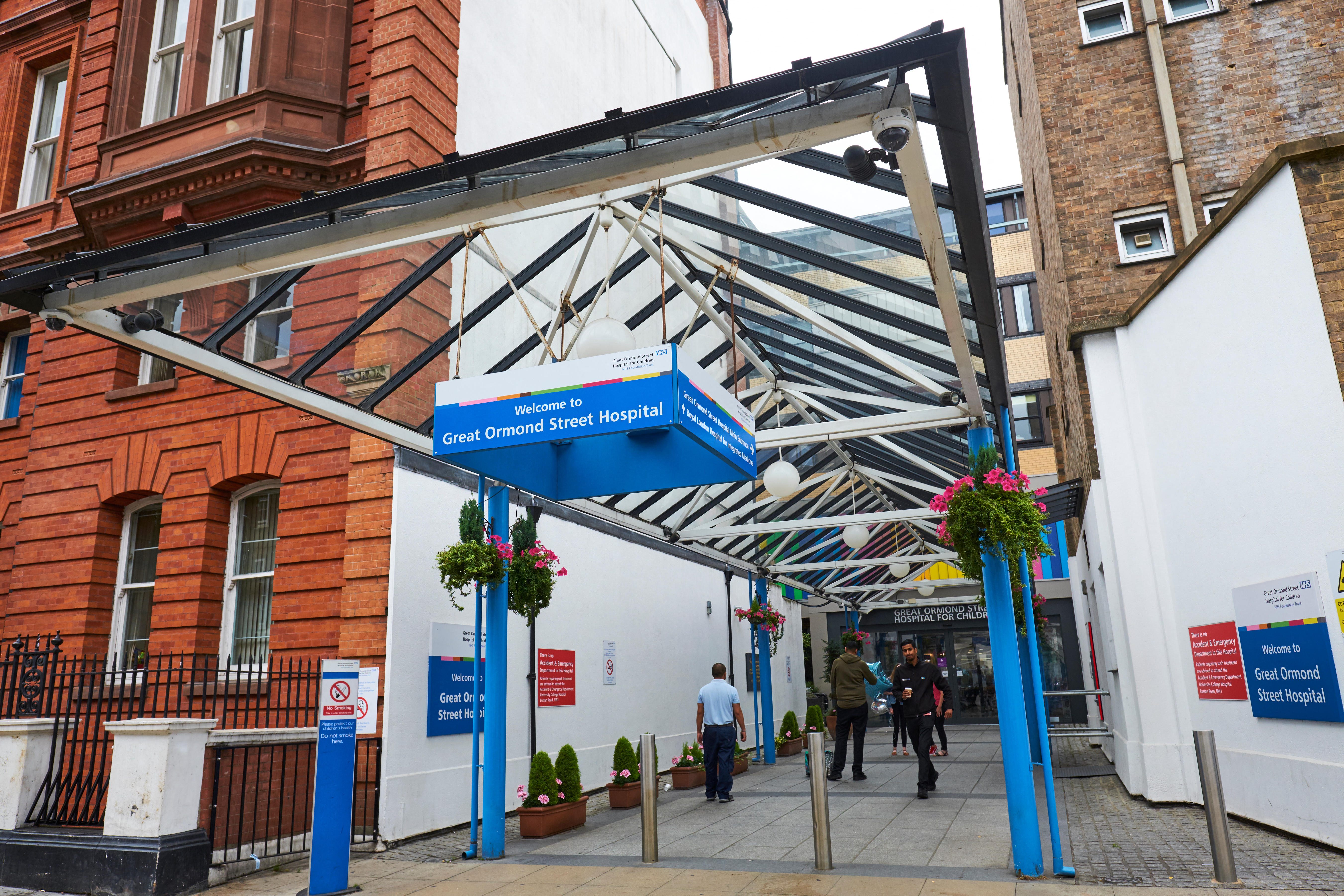 Review finds 94 patients were harmed by Great Ormond Street surgeon