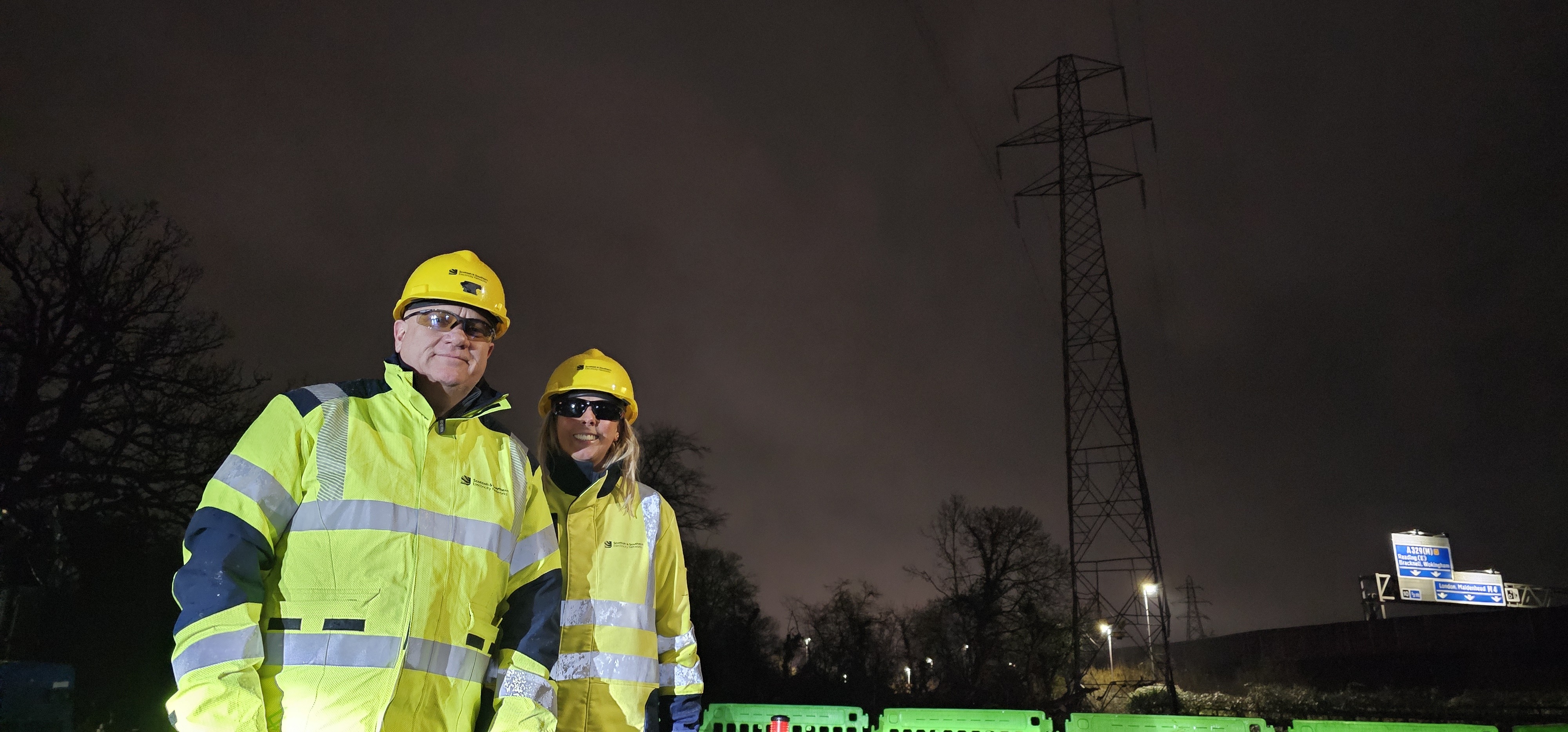 M4 reopens after emergency repairs on damaged pylon near Reading | News ...