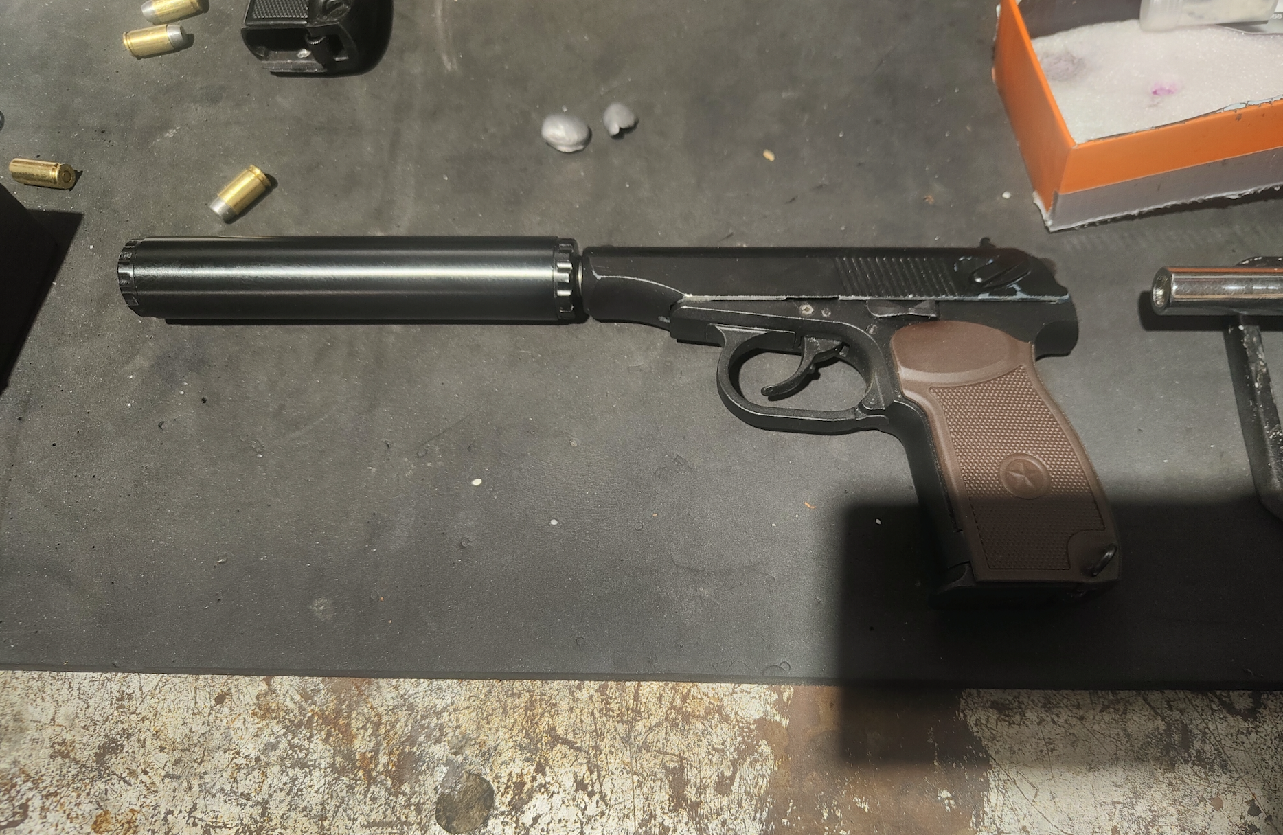 Organised crime gang jailed for over 80 years for converting firearms ...