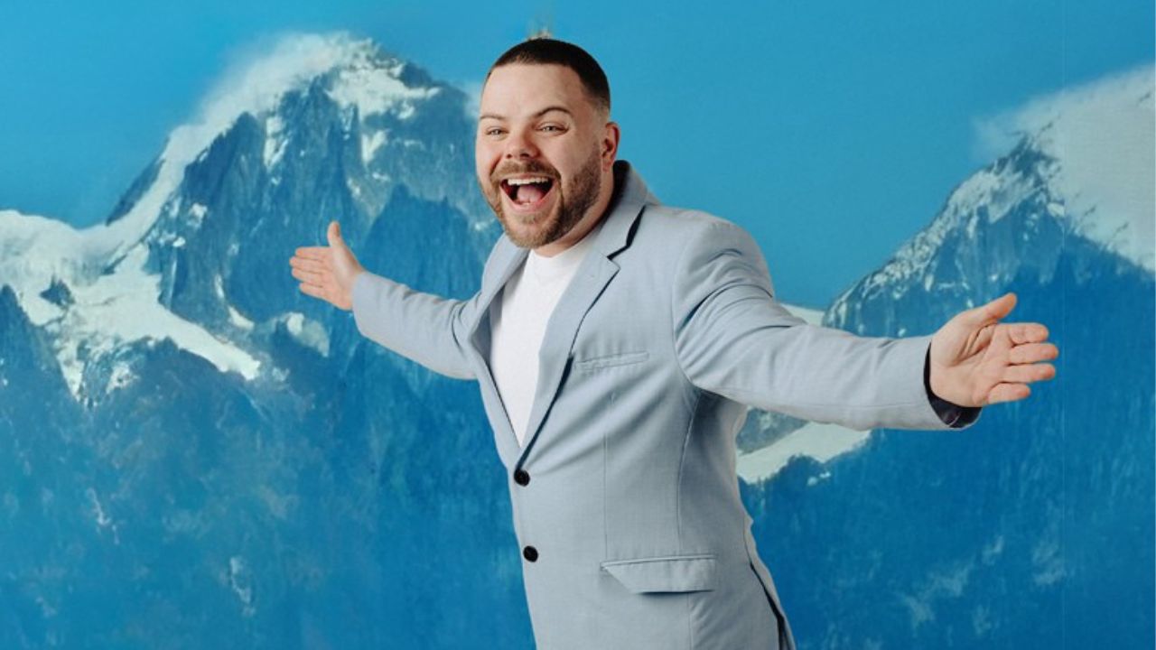 Local comedian William Thompson set to hit the road on new Irish tour