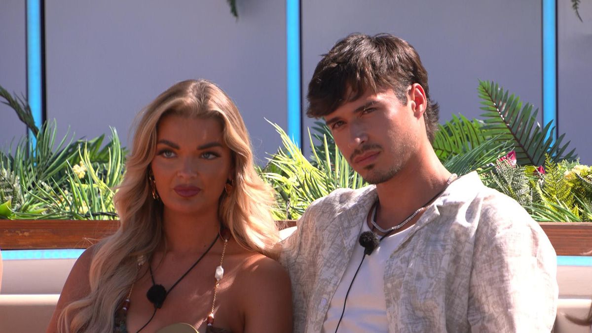 Love Island's Helena Ford confirms split from Carrington Rodriguez