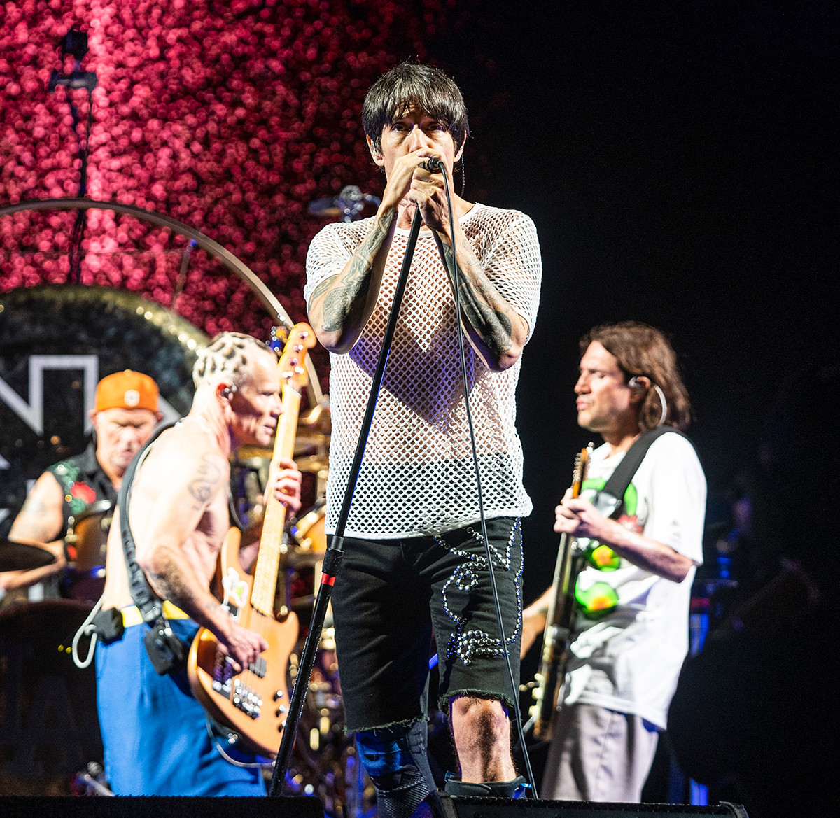 Red Hot Chili Peppers sell music catalogue for £220 million