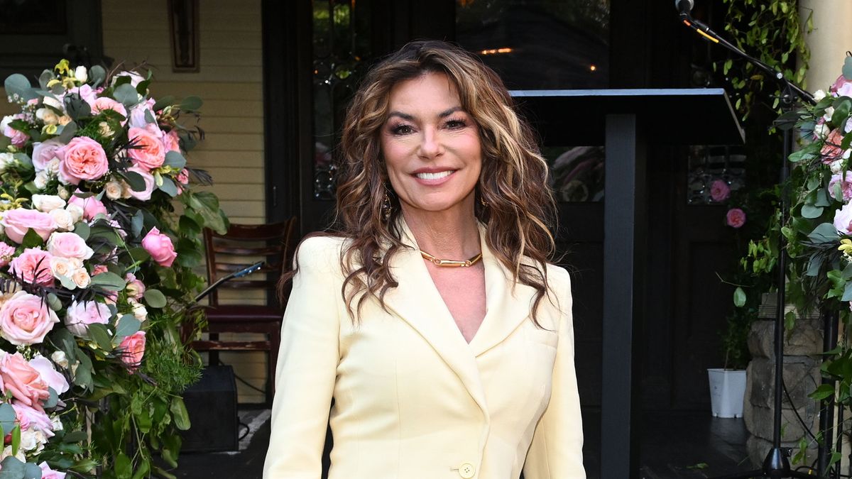 Shania Twain reveals the inspiration behind her song 'Dirty Rosie'