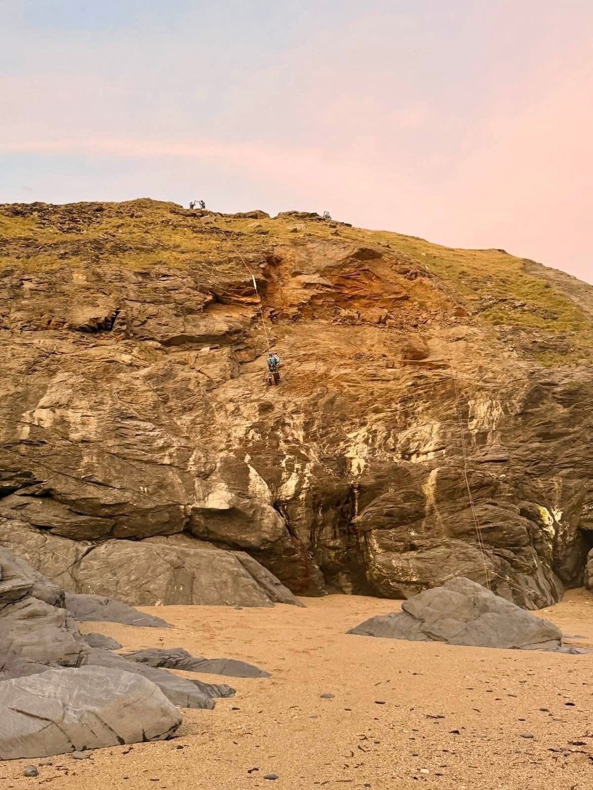 Two rescued from cliff in Padstow