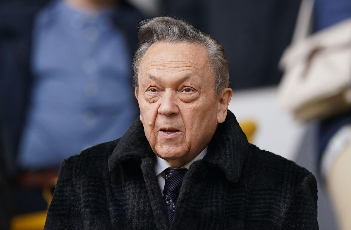 David Sullivan steps down as chairman of West Ham | News - Hits Radio ...