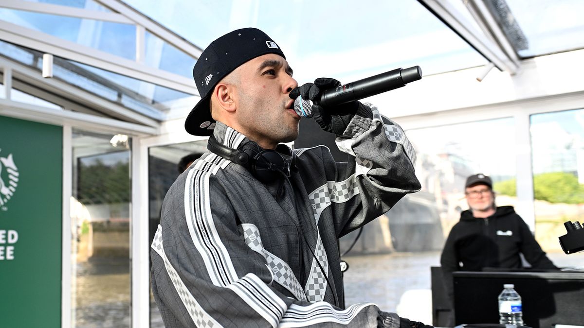 Jax Jones continues to tease new song 'Pulling Me Back'