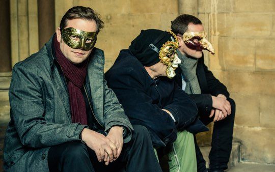 Phil Robson's heavy grooves roll into town