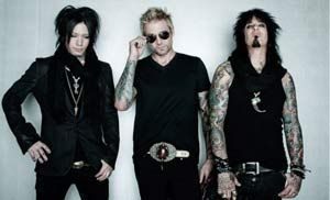 SIXX:AM To Play Live For The First Time In Four Years