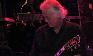 Jimmy Page Joins Donovan Onstage