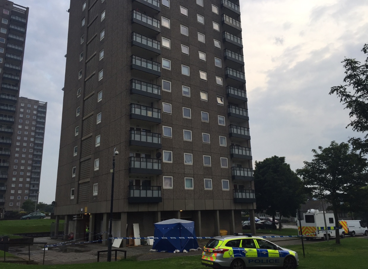 Three dead at Aberdeen tower block | News - undefined