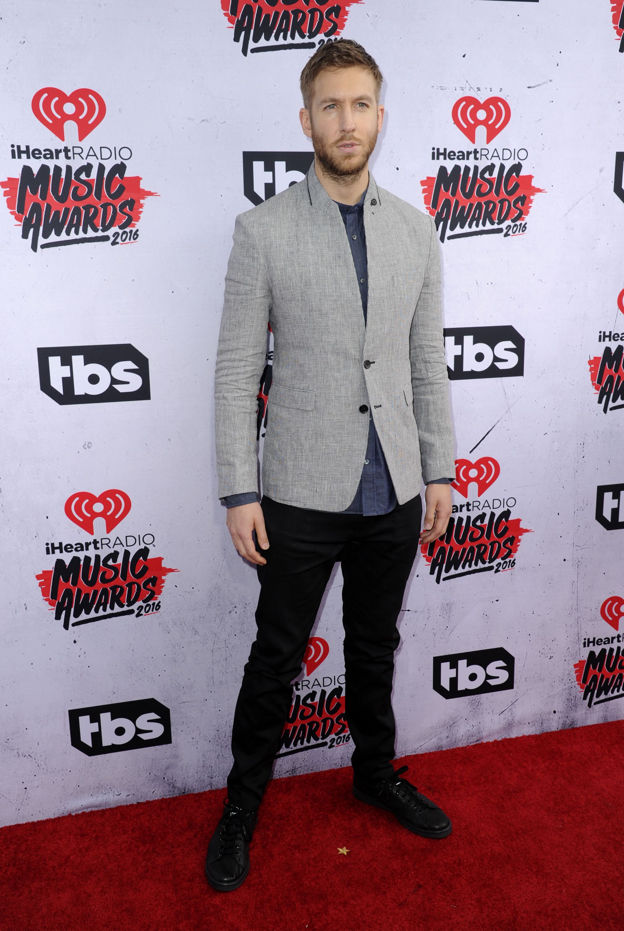 Calvin Harris cancels gigs following car crash | Celebrity - undefined