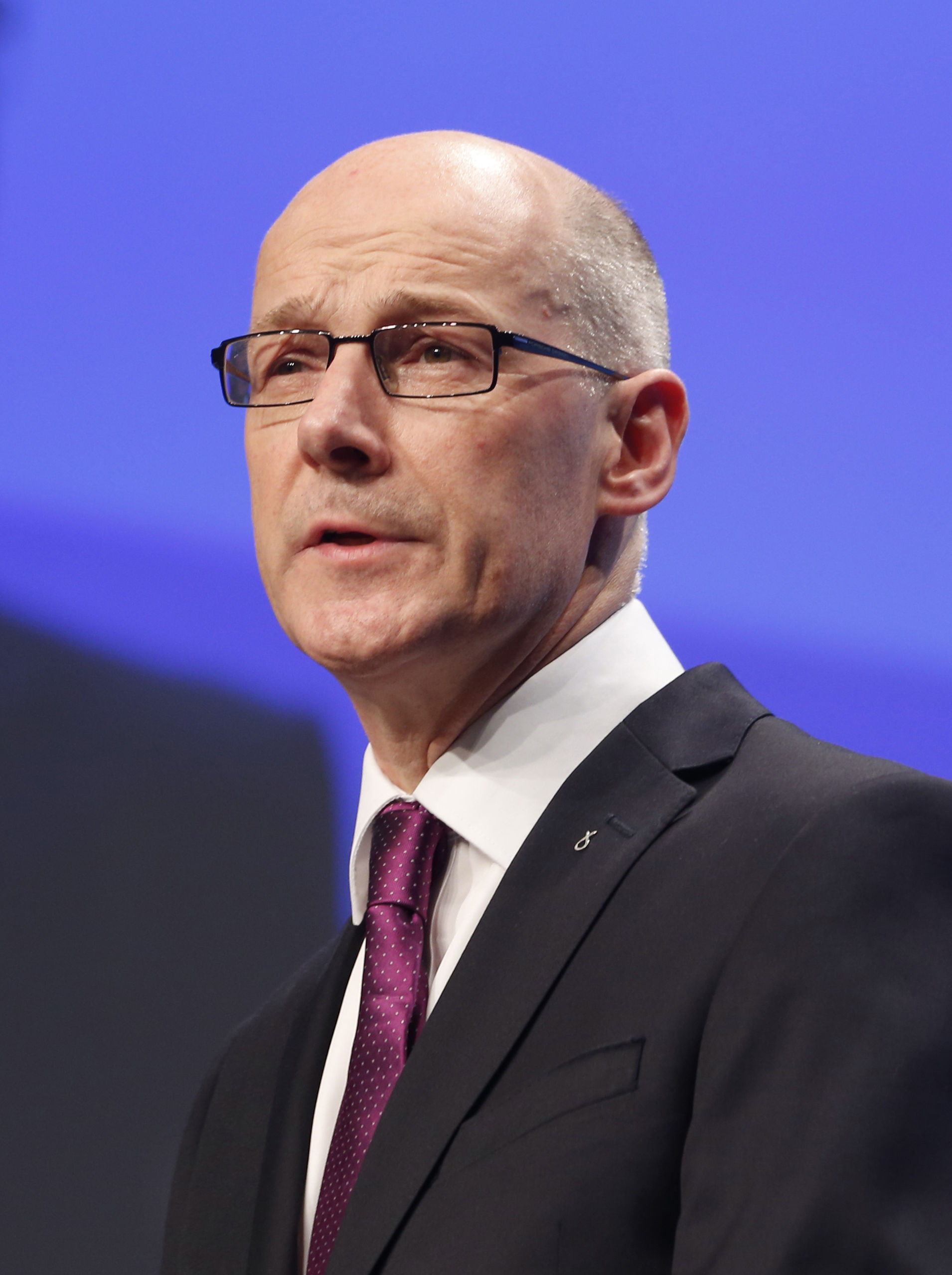 Labour calls on ministers to make named person scheme change | News - MFR