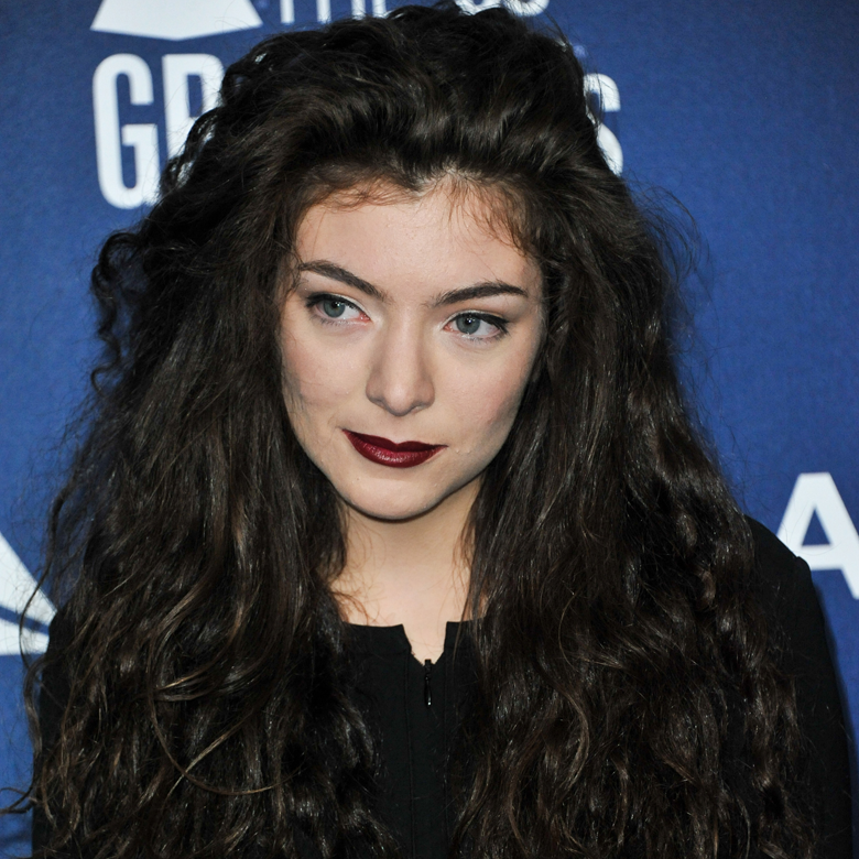 LISTEN: Lorde Debuts Hunger Games Song 'Yellow Flicker Beat ...