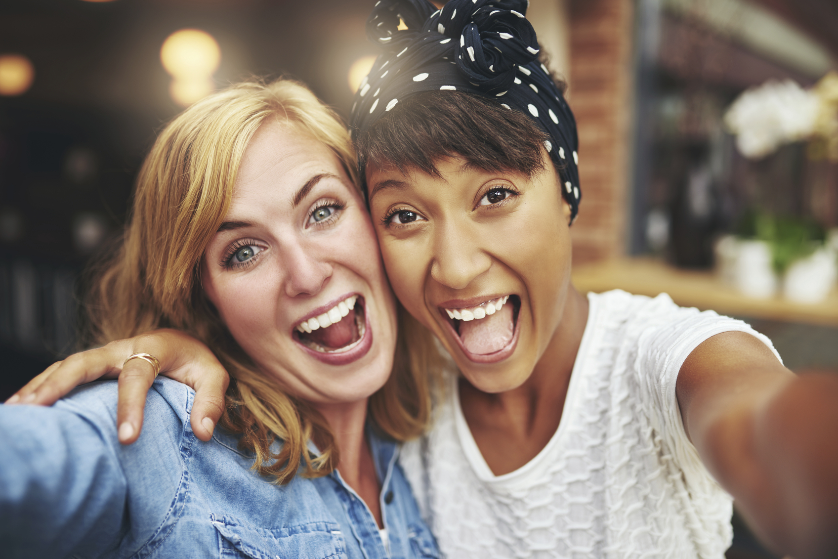 10 things you can relate to if you’ve known your best friends for years ...