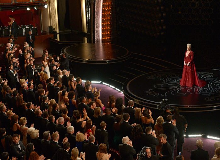 Pink Wows The Oscars Singing 'Somewhere Over The Rainbow' | Music ...