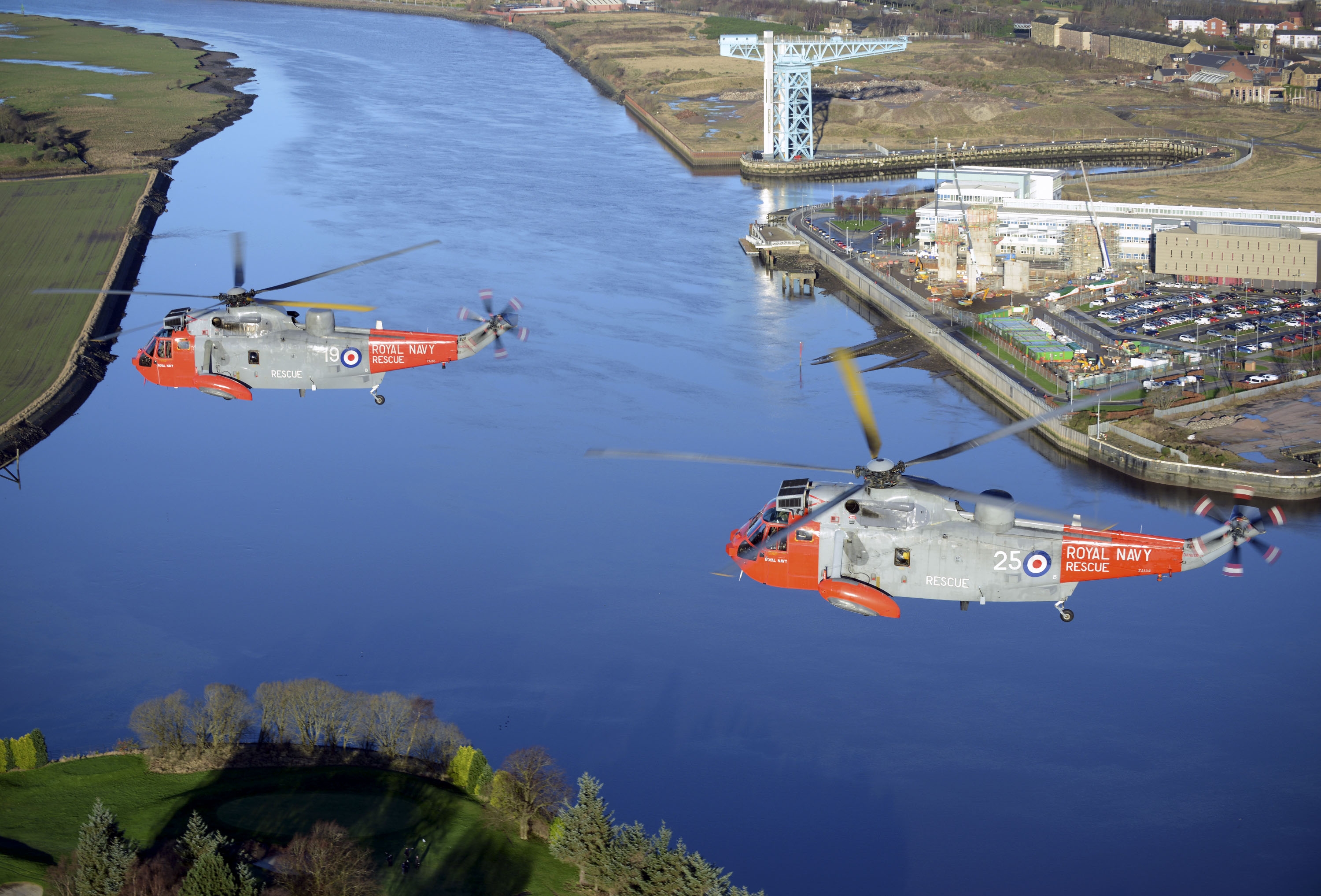 Navy search and rescue helicopters in farewell fly-past | News - Clyde 1