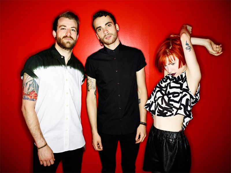 Paramore, Queens of the Stone Age To Co-Headline Reading & Leeds ...