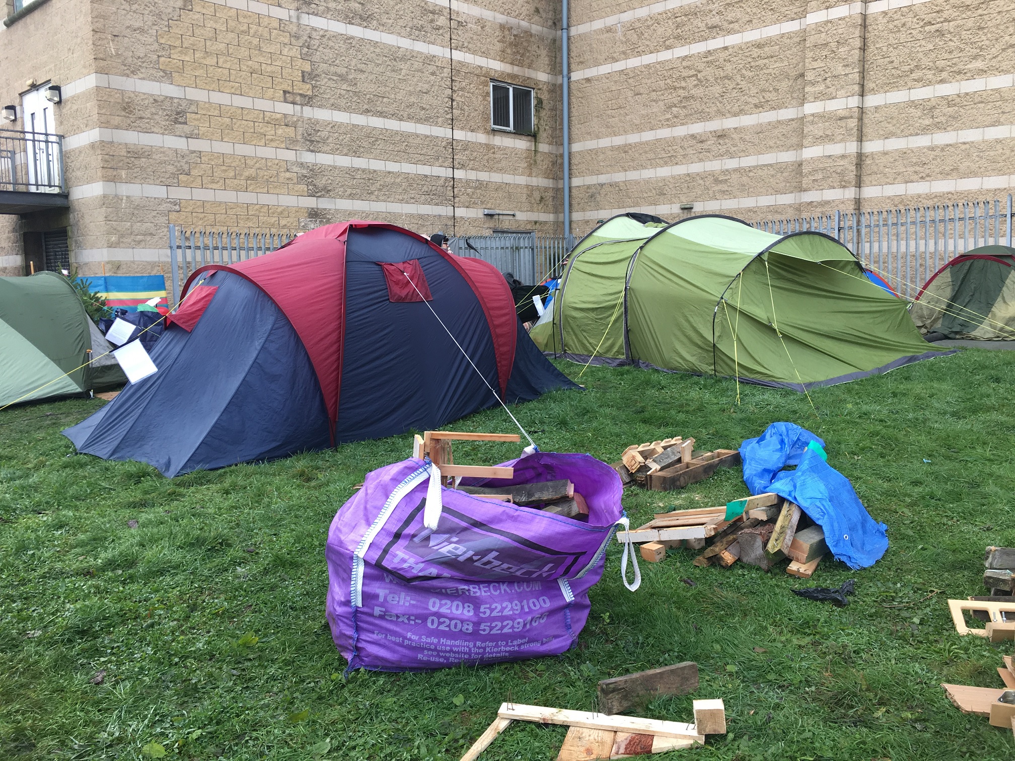 Tent City sets up in Scunthorpe | News - undefined
