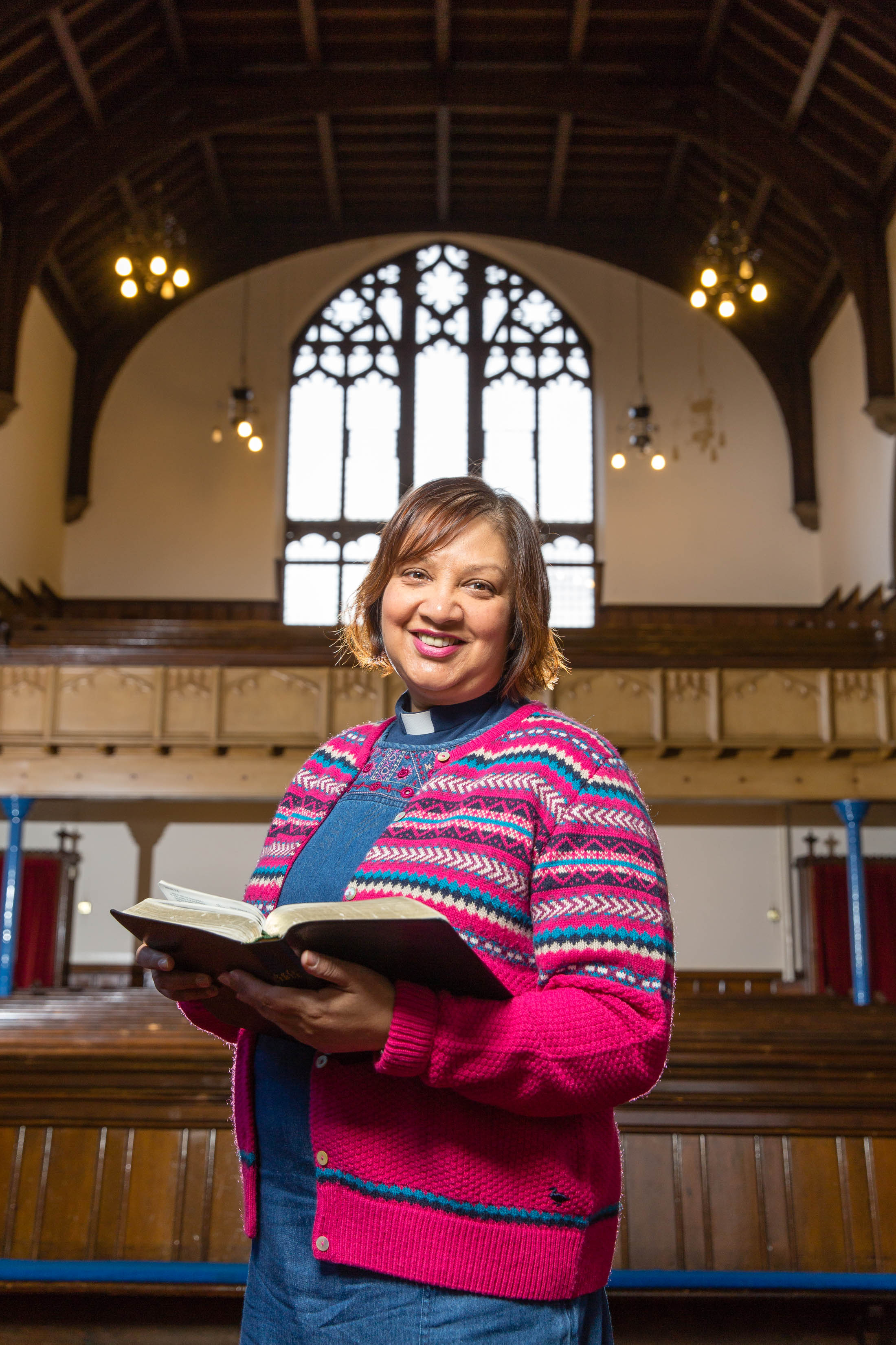 First Asian female minister ordained by Church of Scotland | News - Clyde 1