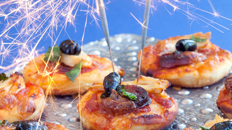 Hot and Spicy Turkey Pizza canapés | Countdown - Hits Radio