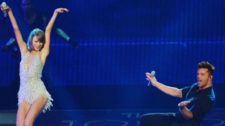 Ricky Martin and Taylor Swift duet on Livin' La Vida Loca | Music - KISS